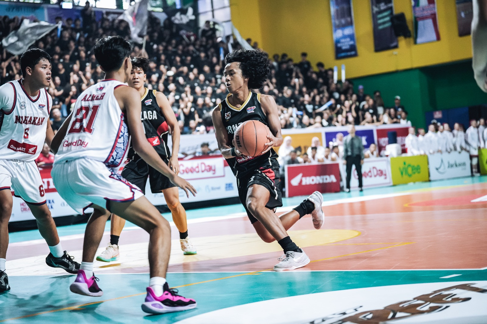 Hantam Juara Musim Lalu, Gonzaga Dedikasikan Kemenangan untuk Mendiang Andrew!! | DBL ID